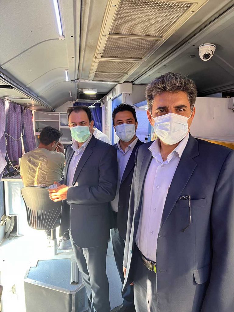 بيمارستان فوق تخصصي مادر و كودك غدير اهدا خون توسط کارکنان بیمارستان